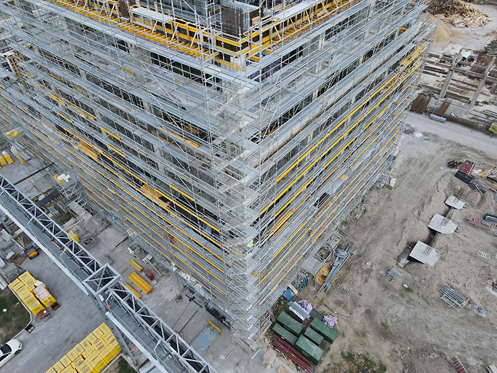 Индустриално изпълнение на модулна система скеле PERI UP Flex и PERI UP ...